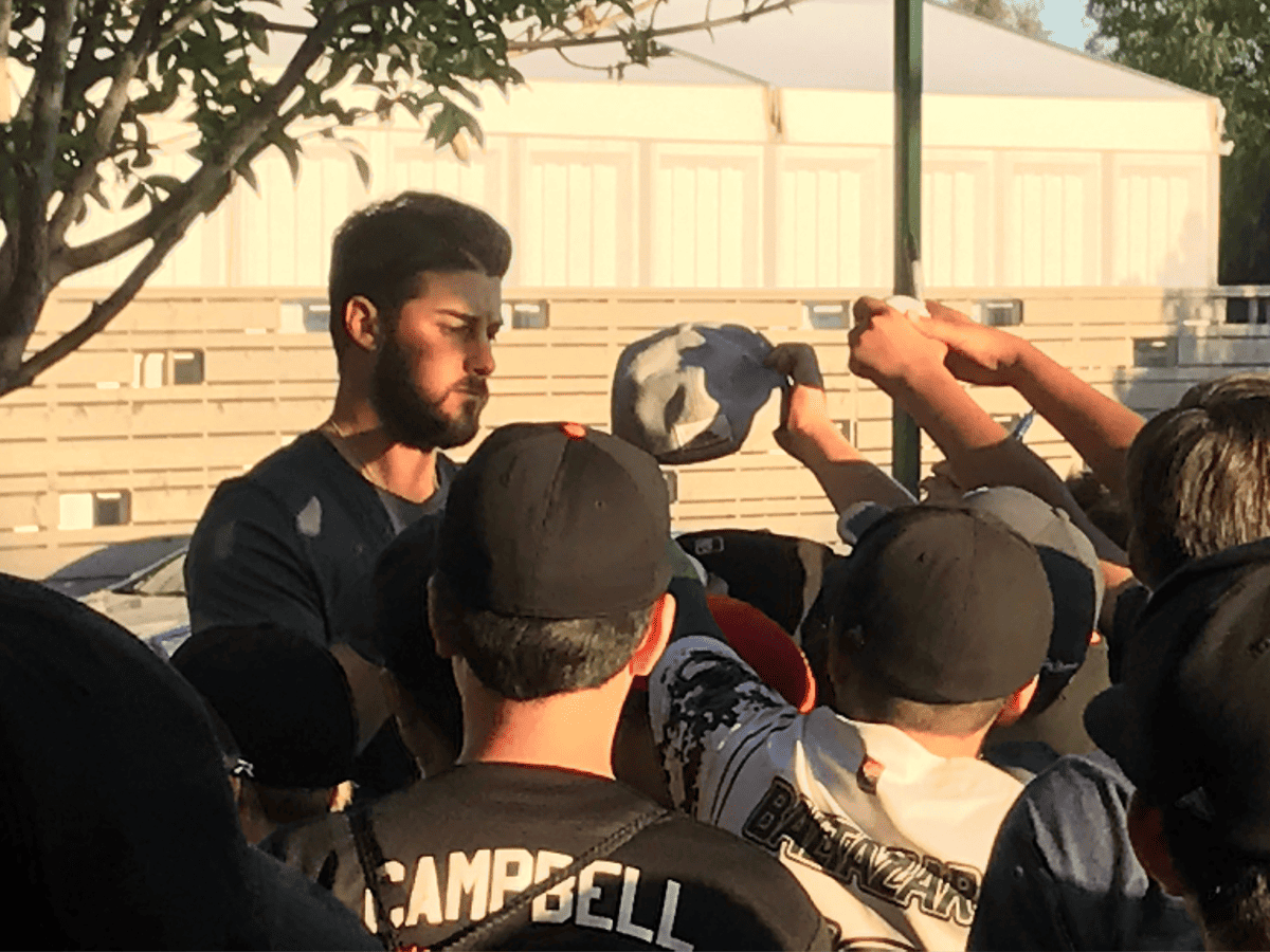 Choosing The Best Pens for Baseball Autographs