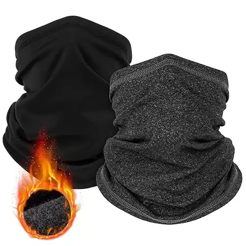 Stay Warm: Must-Have Cold Weather Gear for Baseball Players