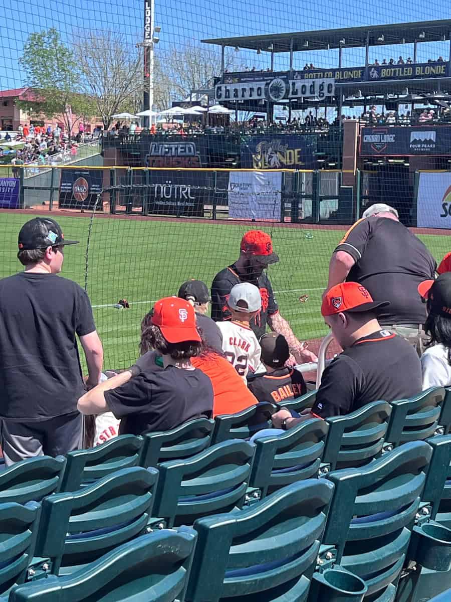 How to Get MLB Autographs at Spring Training: Top Tips!