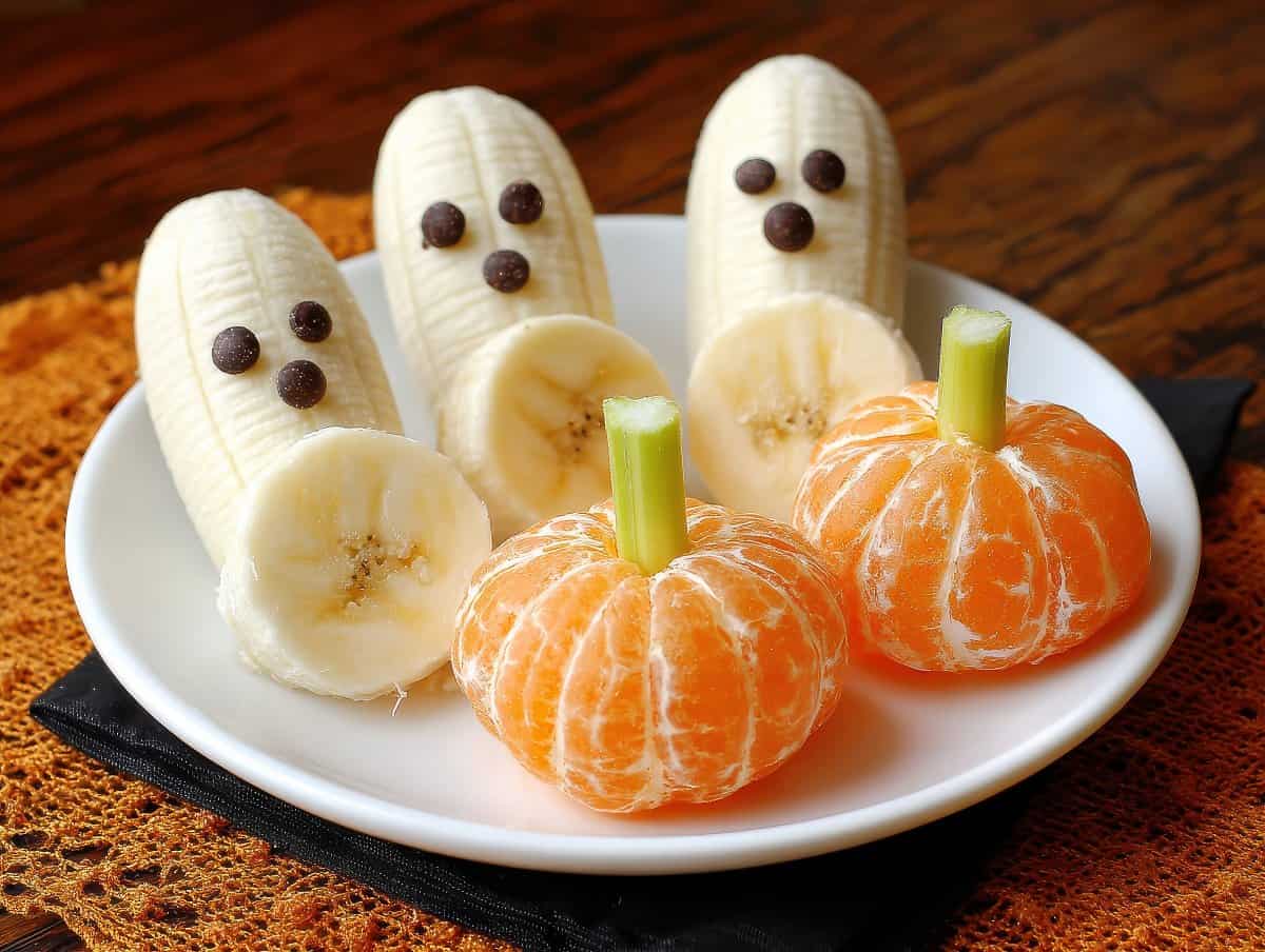 25 Easy Halloween Party Snacks Your Guests Will Love