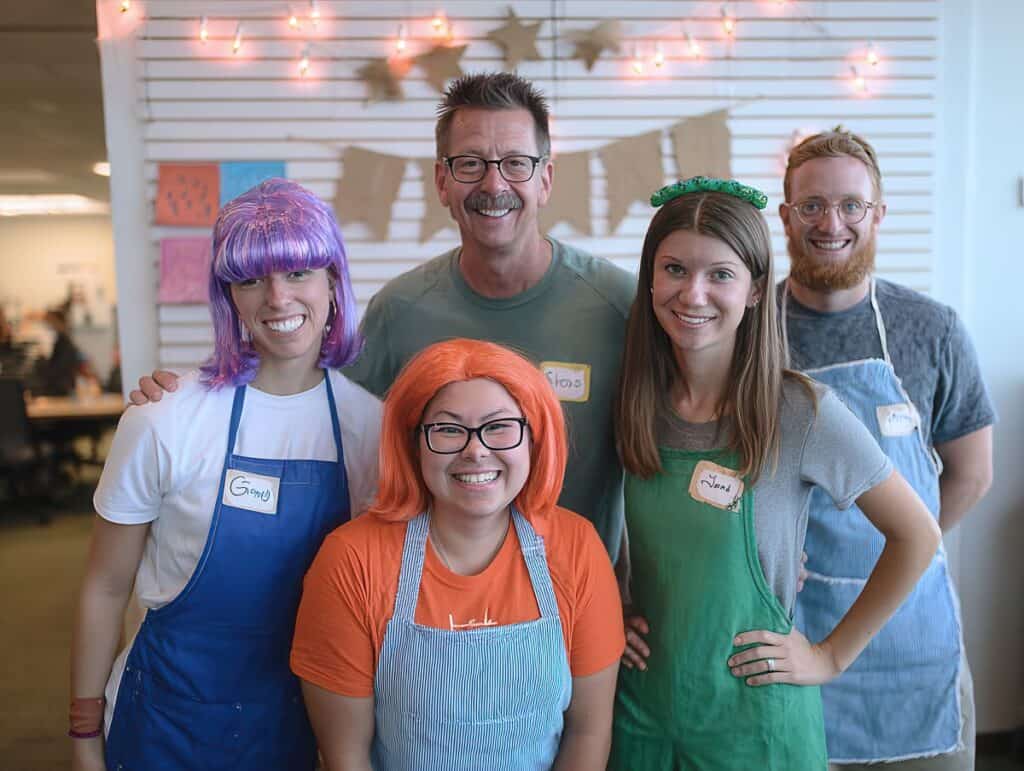 Work-Ready Costumes: Best Ideas for Office Groups 2025